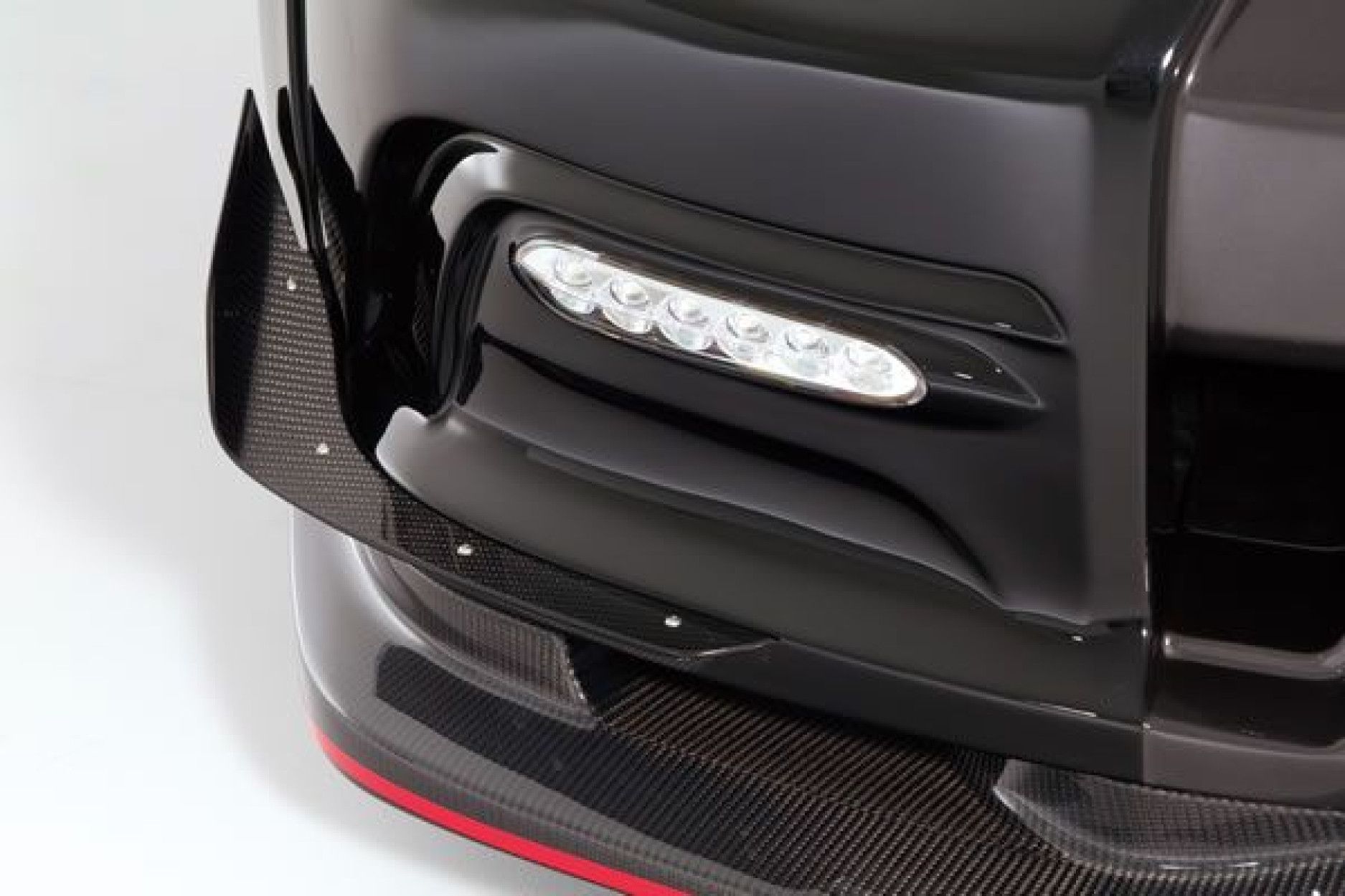 Varis Carbon Canards für Nissan R35 GT-R - online kaufen bei CFD